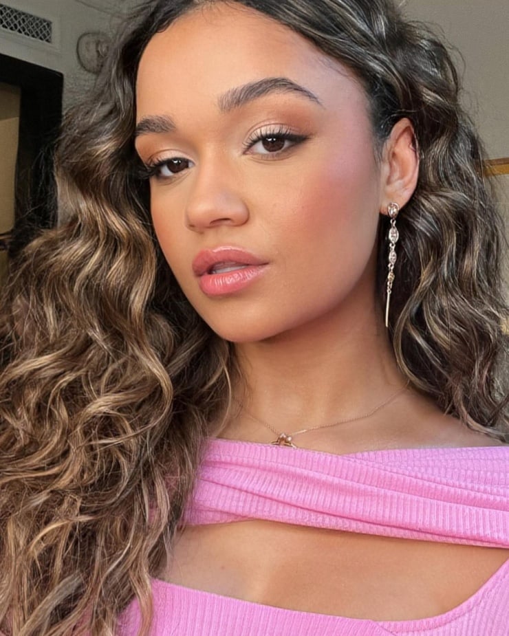 Madison Bailey image