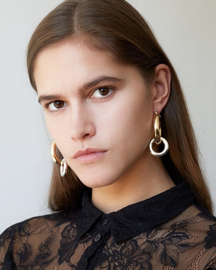 Picture of amy isherwood