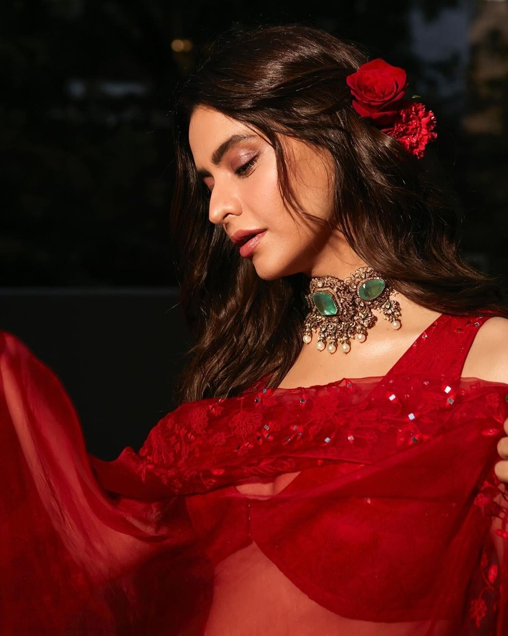 Aamna Shariff picture