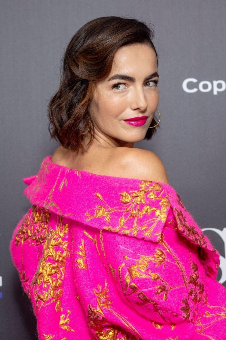 Camilla Belle image