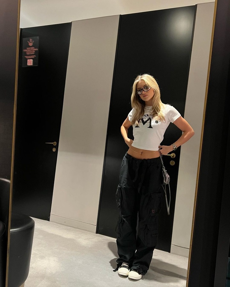 Picture of Lily Rowland