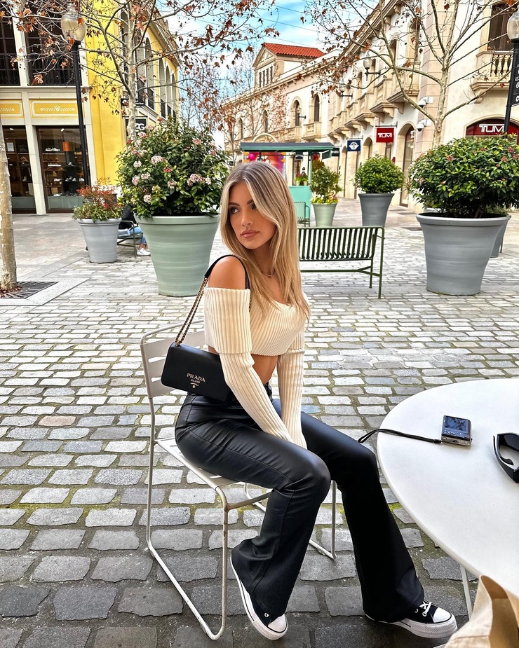 Picture of Lily Rowland