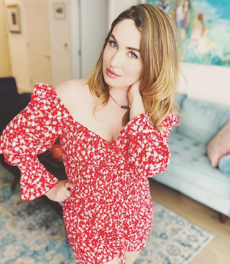 Stephanie Matto image