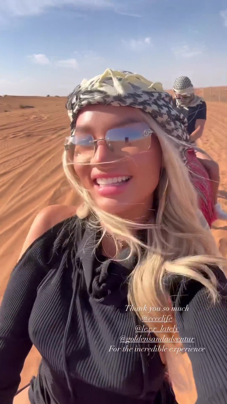 Picture of Alexa Collins