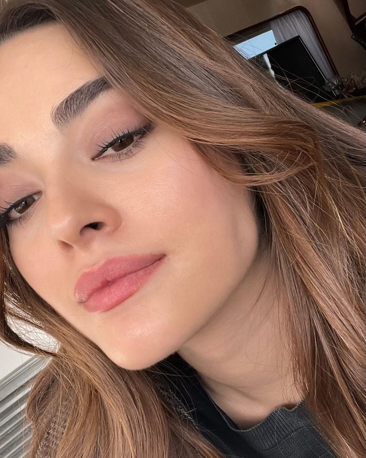 Picture of Simay Barlas