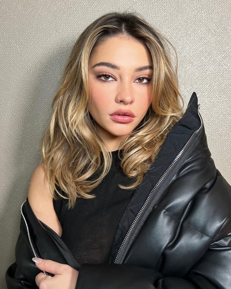 Picture of Madelyn Cline