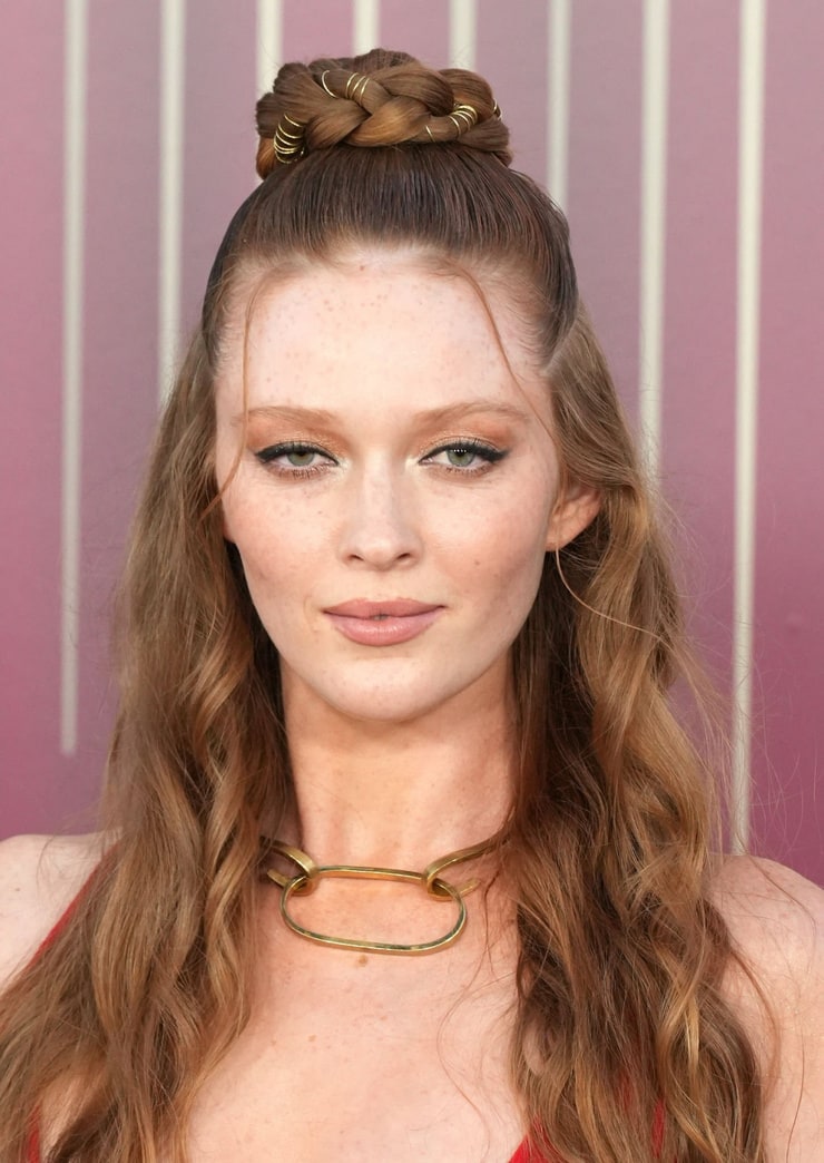 Picture of Larsen Thompson