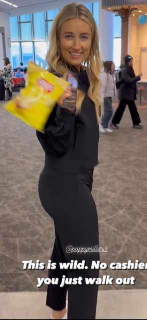 Poppy Miller (i) picture