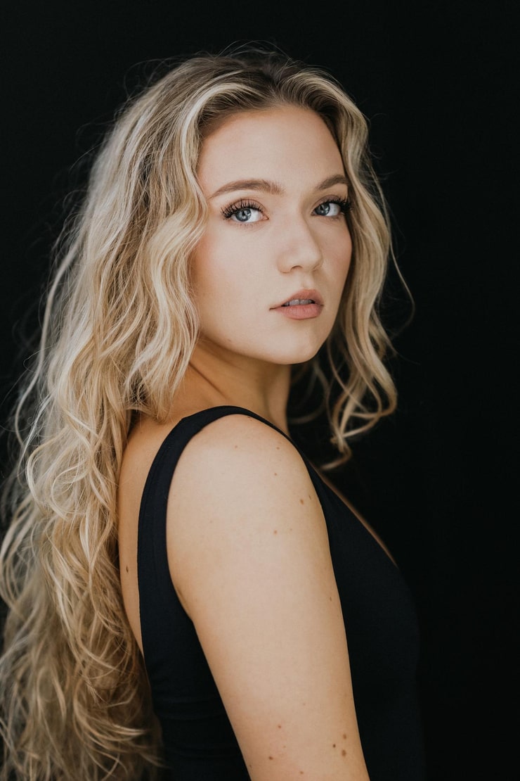 Picture Of Nadia White