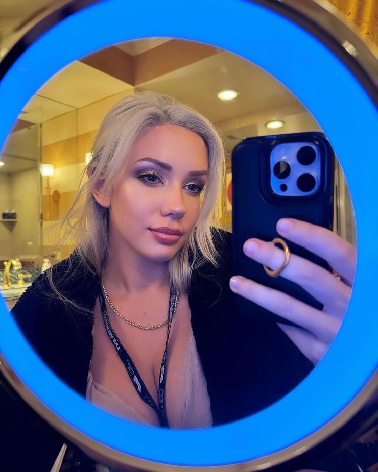 Picture Of Alanah Pearce