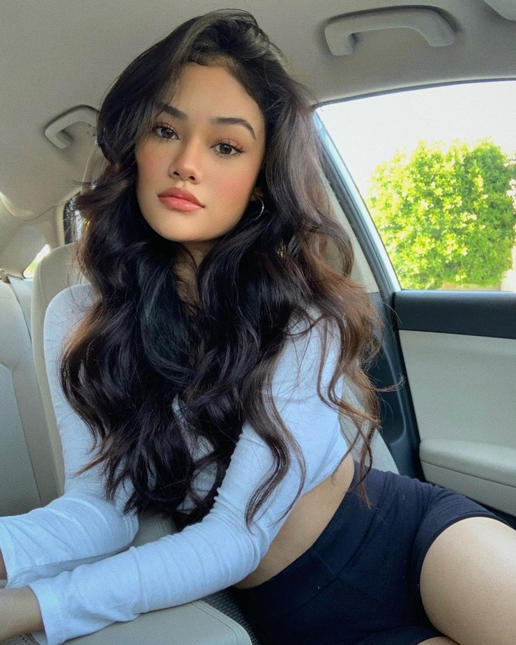 Picture of Ariana Mikaela
