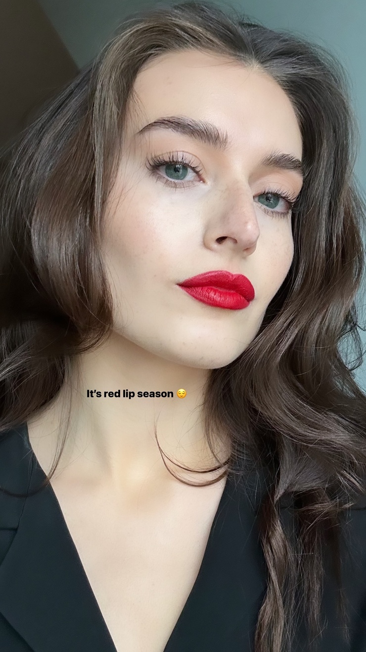 Jessica Clements image