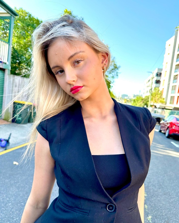 Picture of Chelsea Mayer