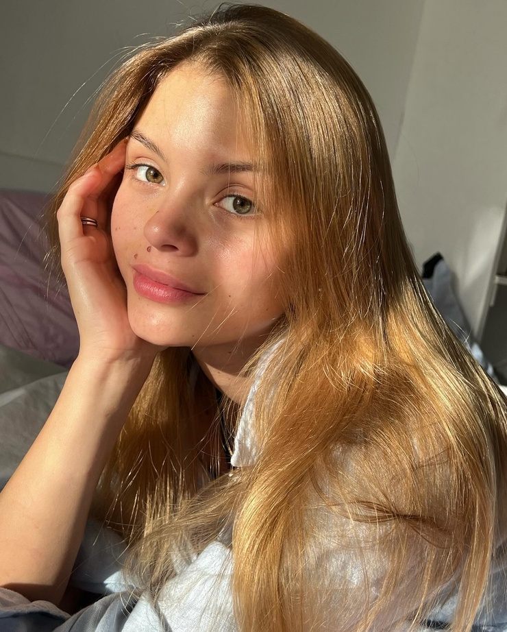 Dasha Komarova image