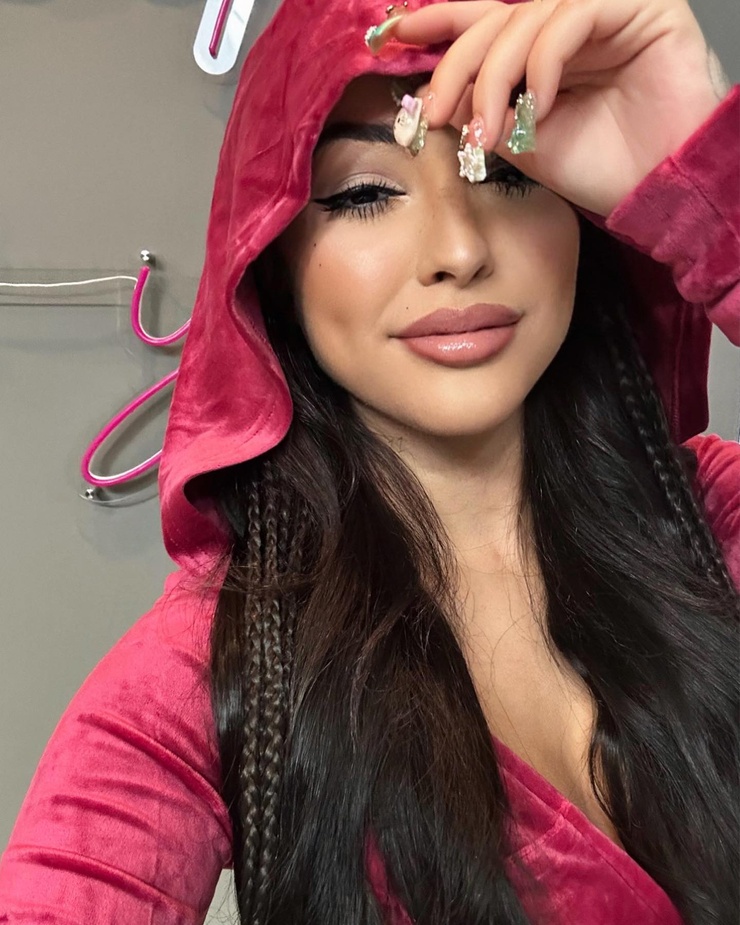 Picture of Malu Trevejo