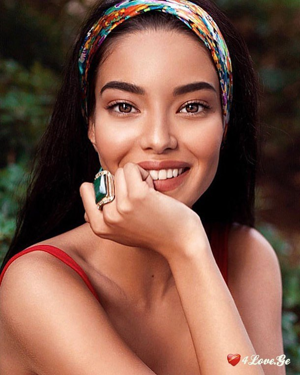 Picture of Sheila Pereira