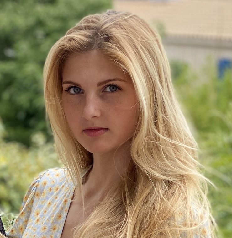 Picture of Thaïs d'Escufon