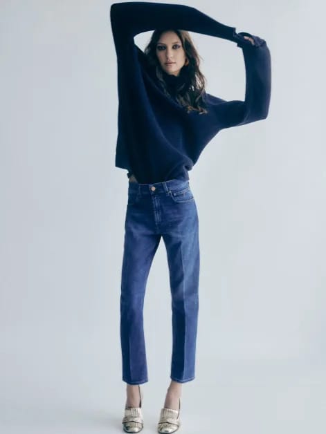 Picture of EVA HANLEY