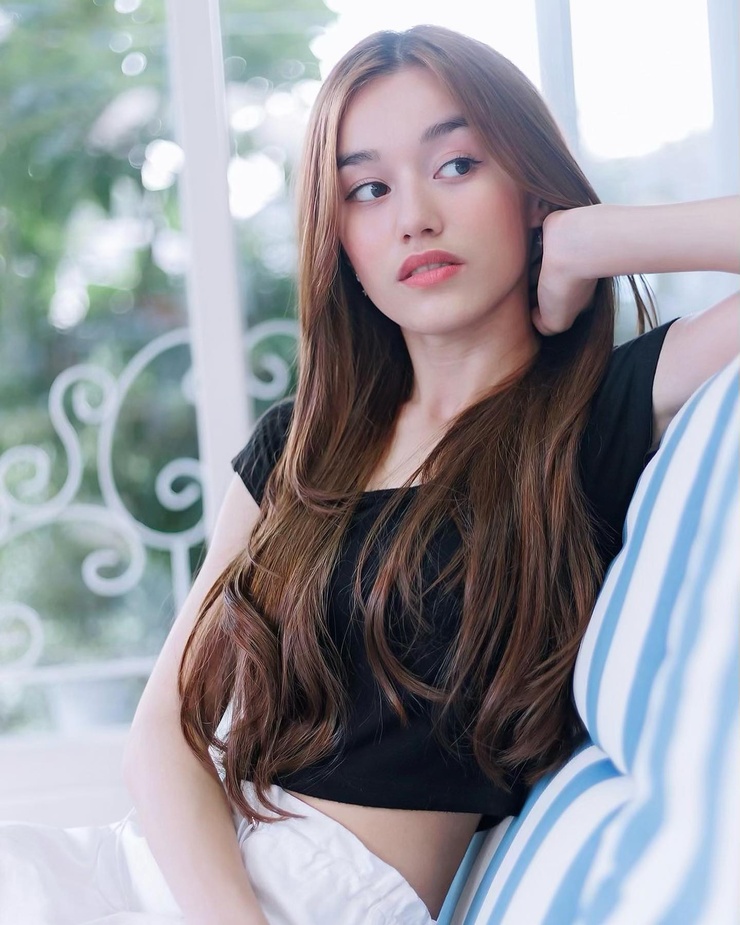 Picture of Moly Groves