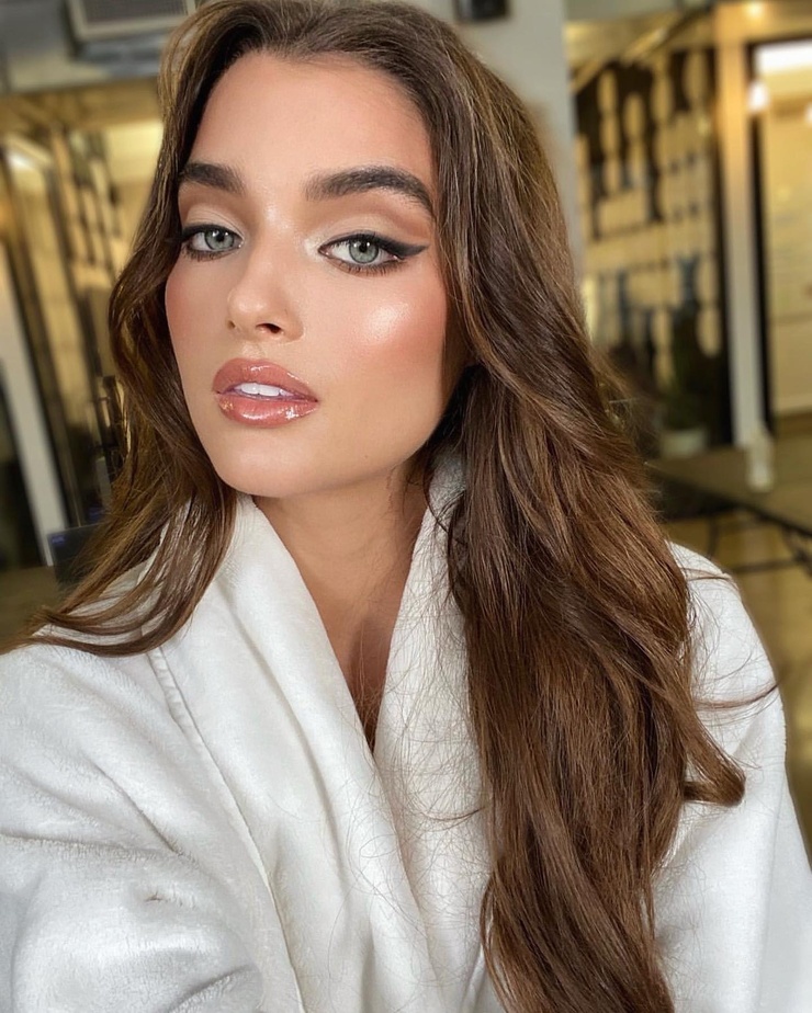 Sarah Simmons Trujillo