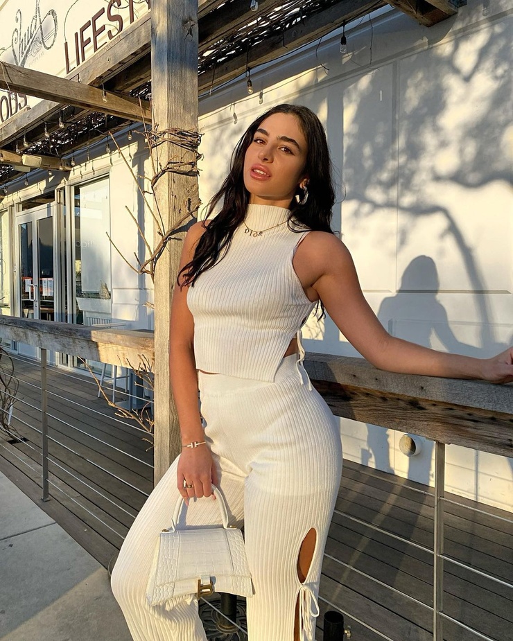 Picture of Joelle Raheb