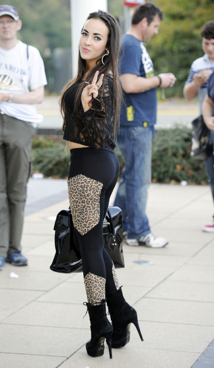 Stephanie Davis image