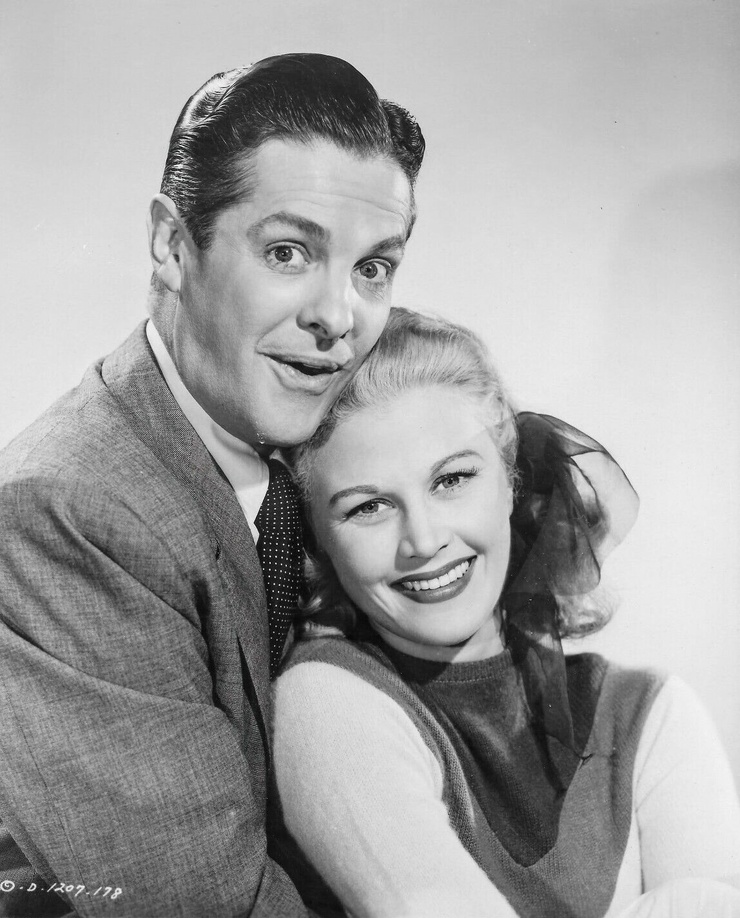 Picture of The Petty Girl (1950)