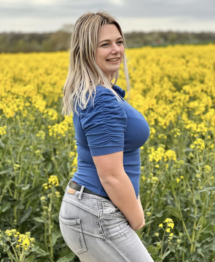 Clara S (Instagram) image