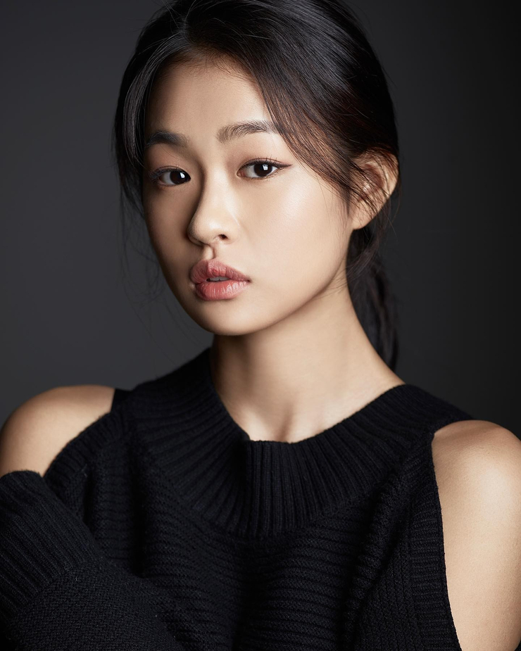 Picture of Erin Yoo