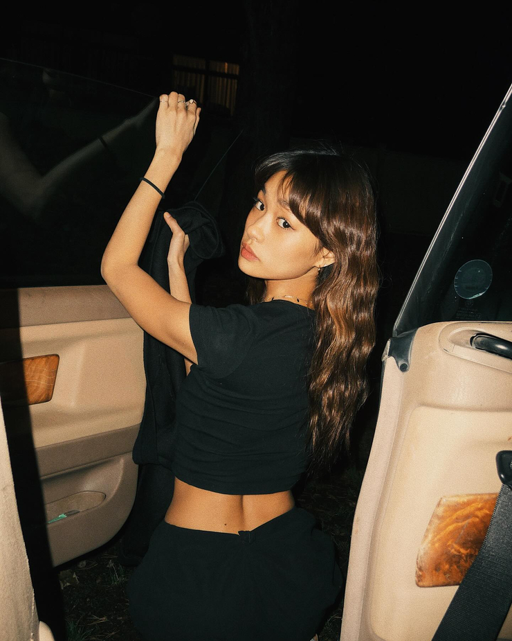 Erin Yoo picture