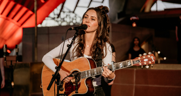 Picture of Amy Shark