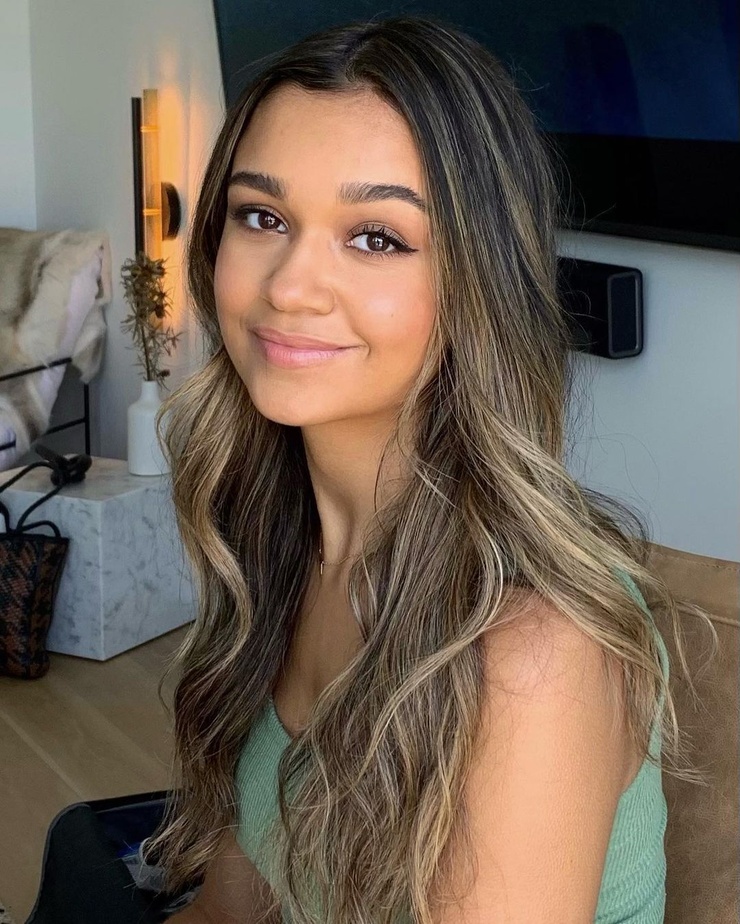 Picture of Madison Bailey