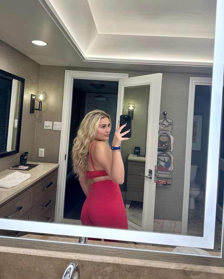 Image of Charli Barcena