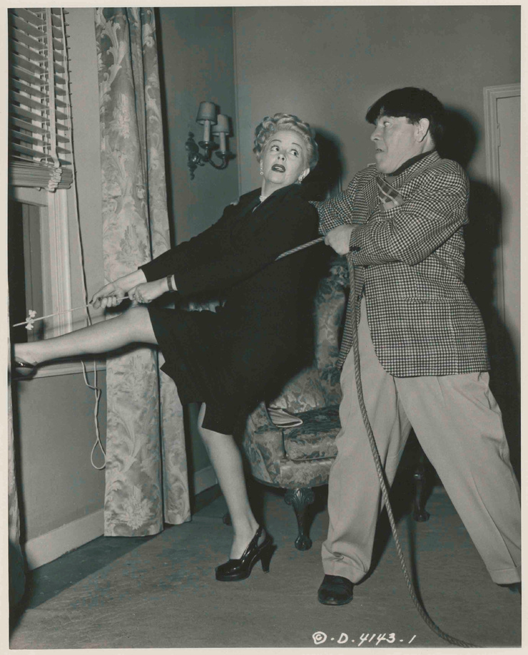 Studio Stoops (1950)