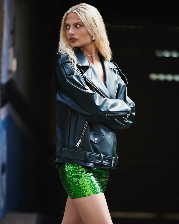 Picture of Lauren Turner model