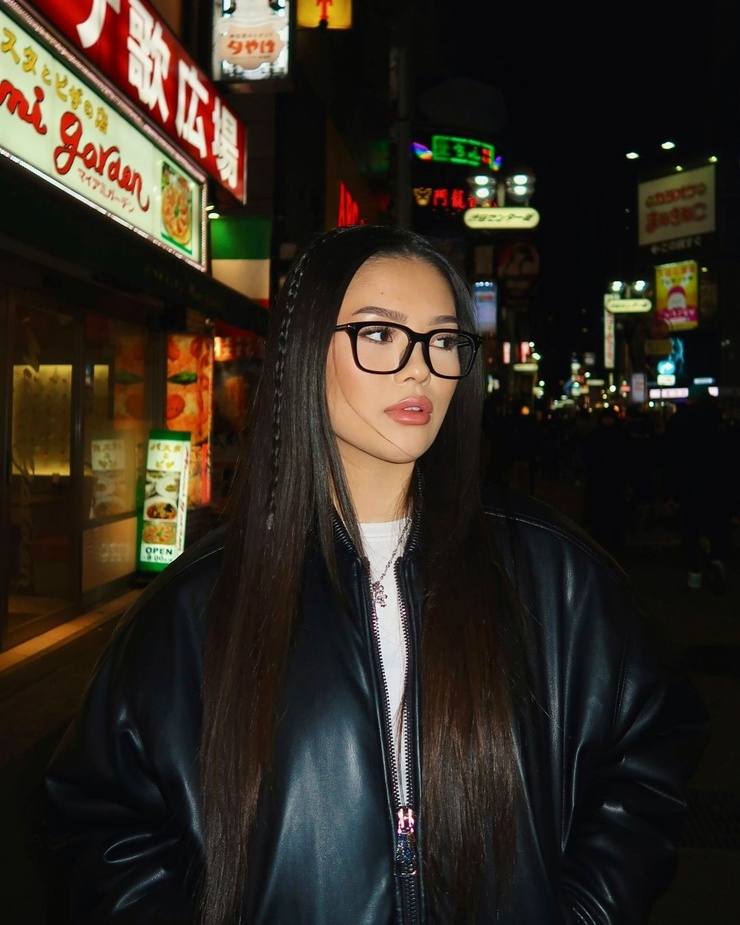 Picture of Lisa Yamada