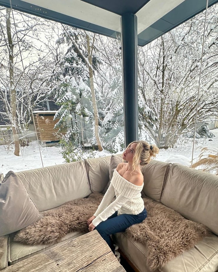 Jenna Davis image
