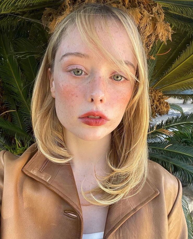 Picture of Suzanna Son