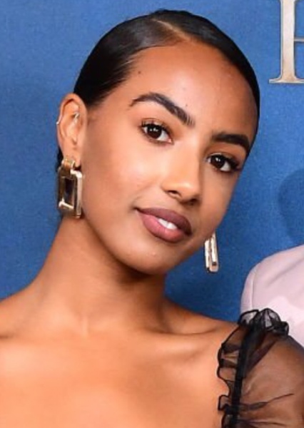 Picture of Elèna Gyasi