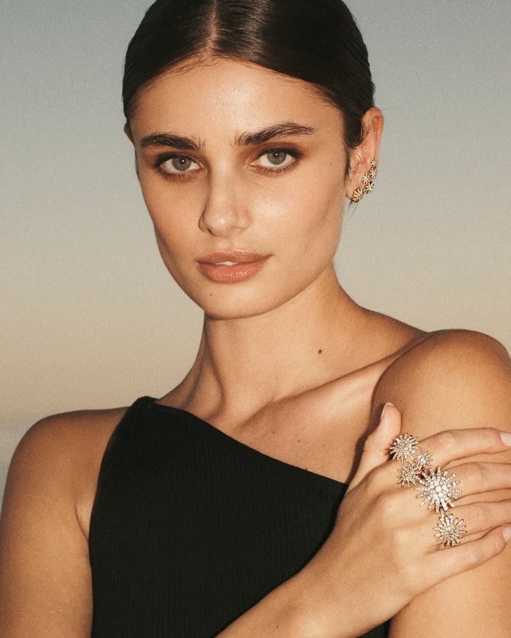 Picture of Taylor Marie Hill