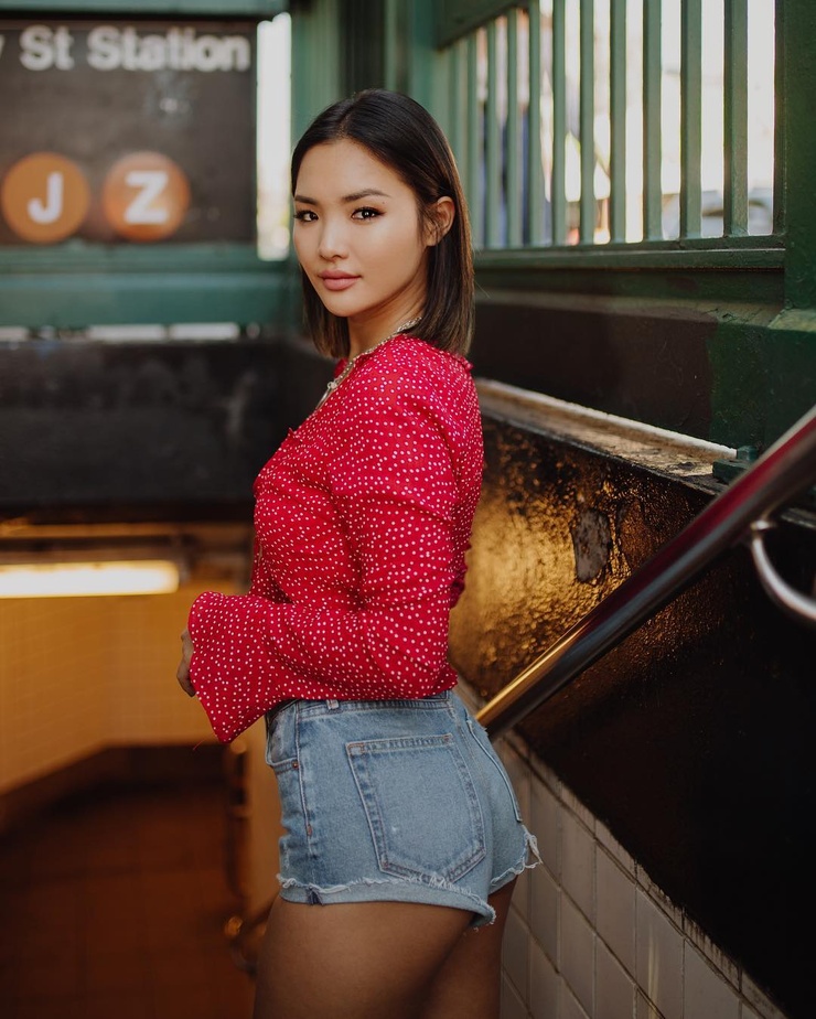 Chailee Son image