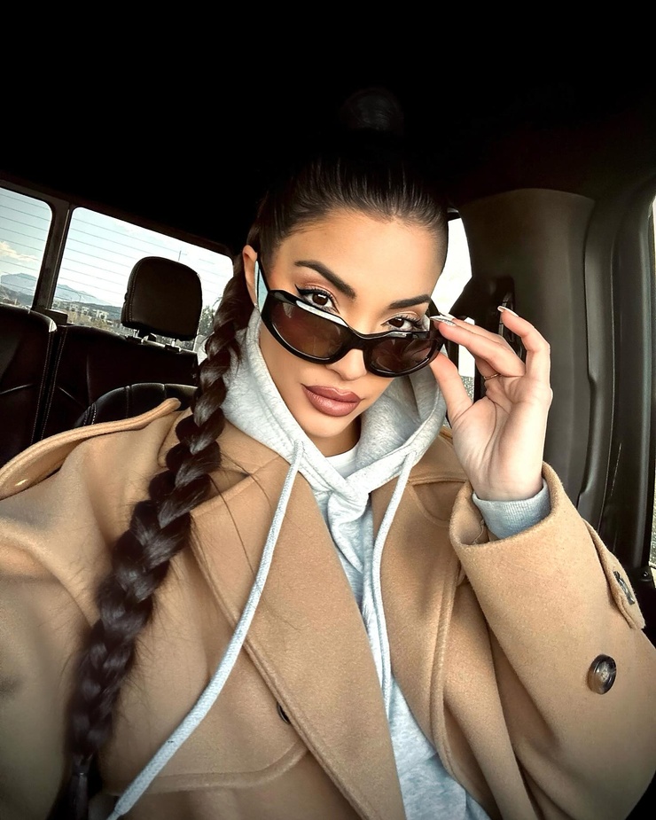 Picture of Sabrina Calvo