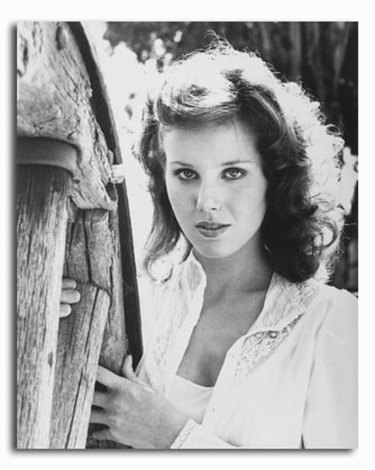 Picture of Claudia Lonow