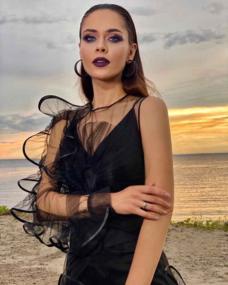 Picture of Yuliya Sanina