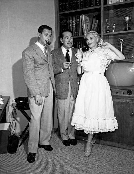 Cy Howard, J. Carrol Naish, Marie Wilson