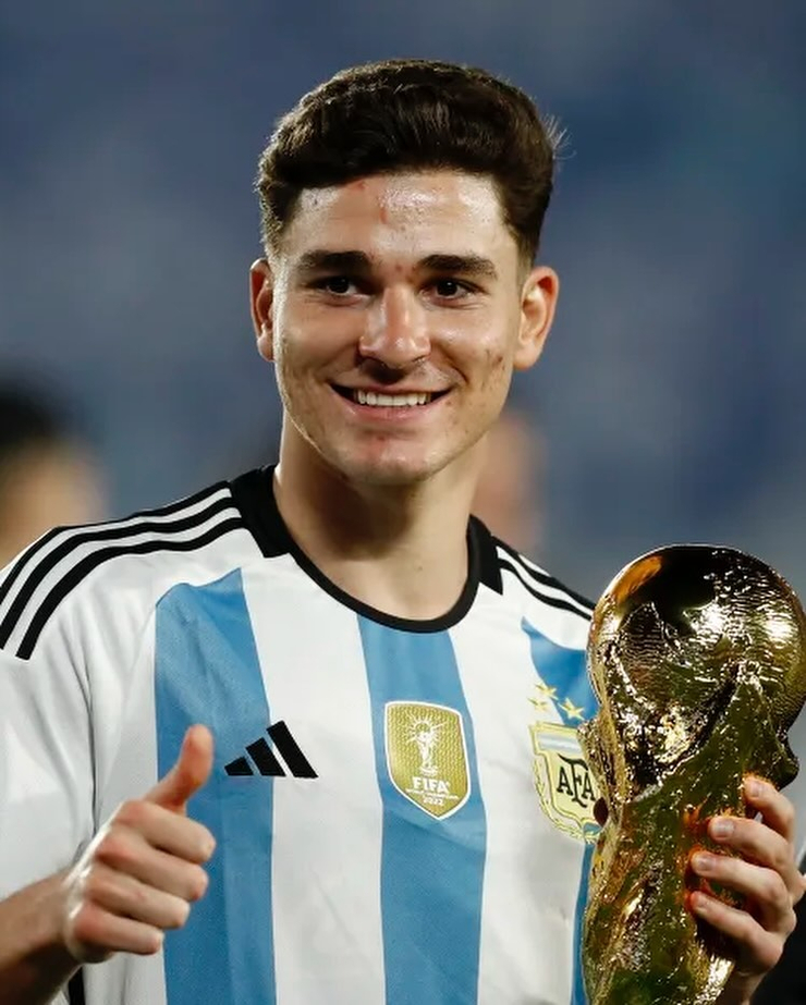 Picture of Julián Álvarez