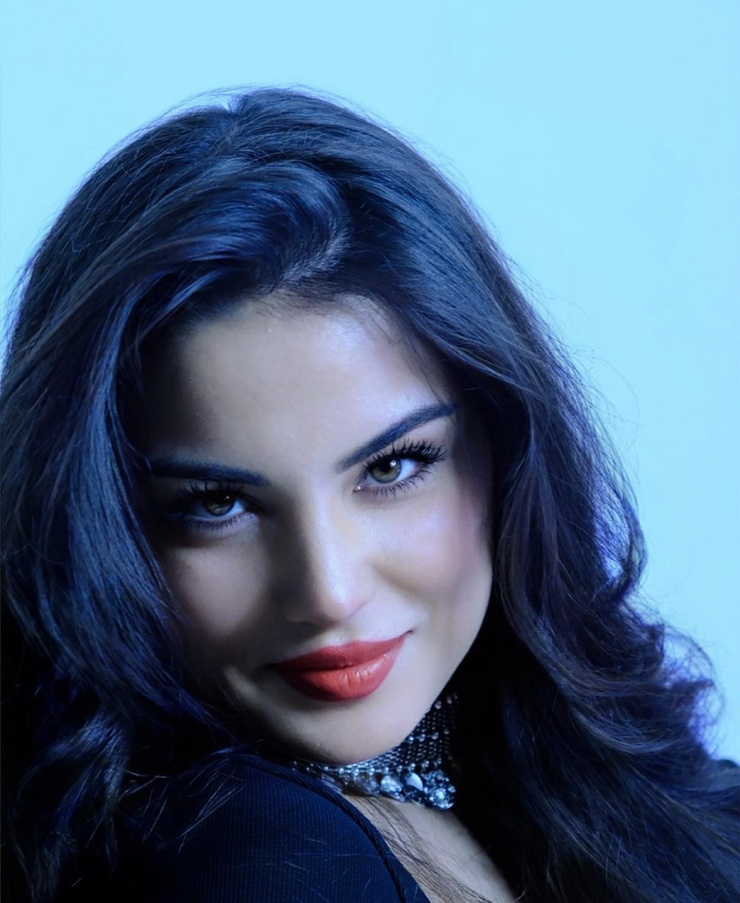 Picture of Merve Can