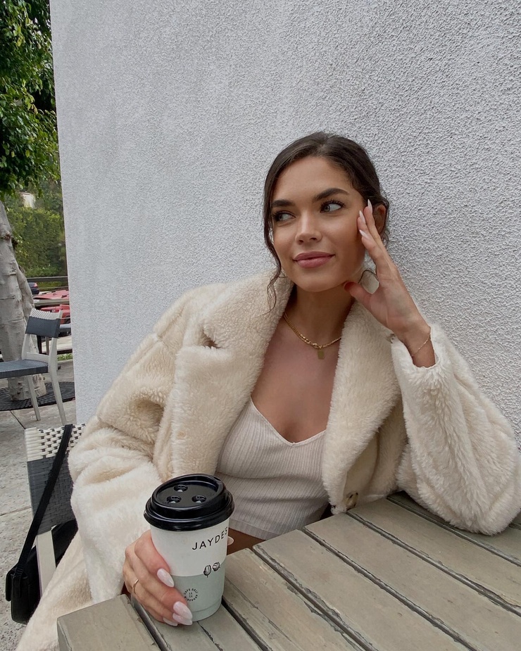 Picture of Aarika Wolf