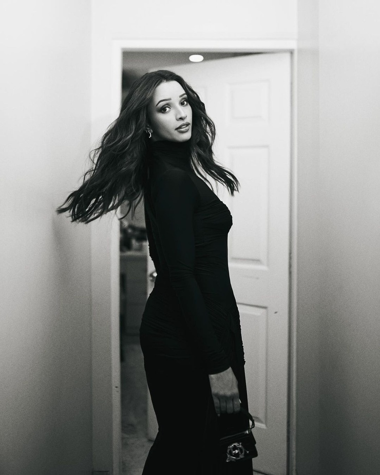 Picture of Tripti Dimri