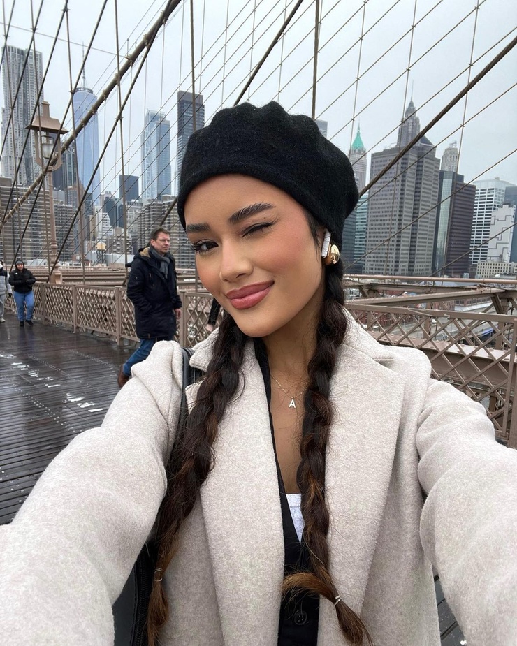 Picture of Ariana Mikaela